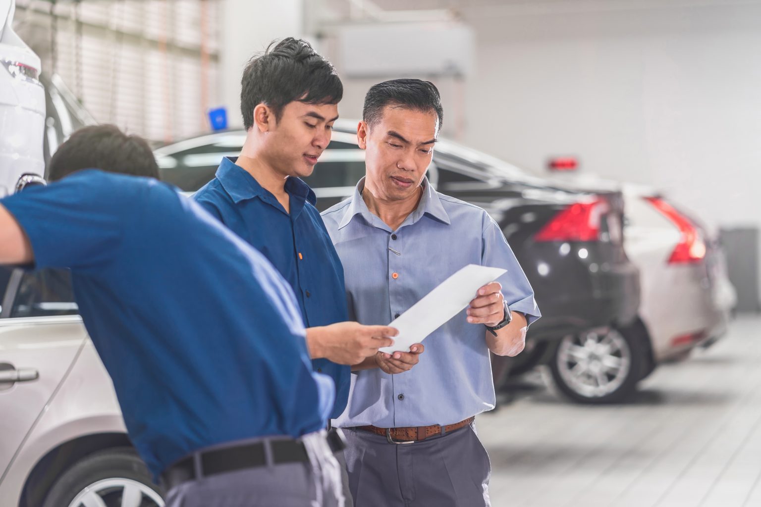 Leadership Myth: No Lone Wolf Leaders In Auto Repair