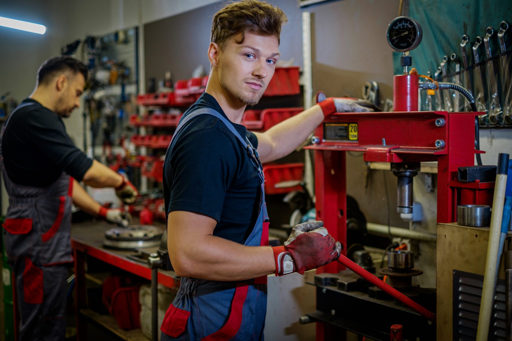 Explain automotive jobs - owner, manager, service, mechanic